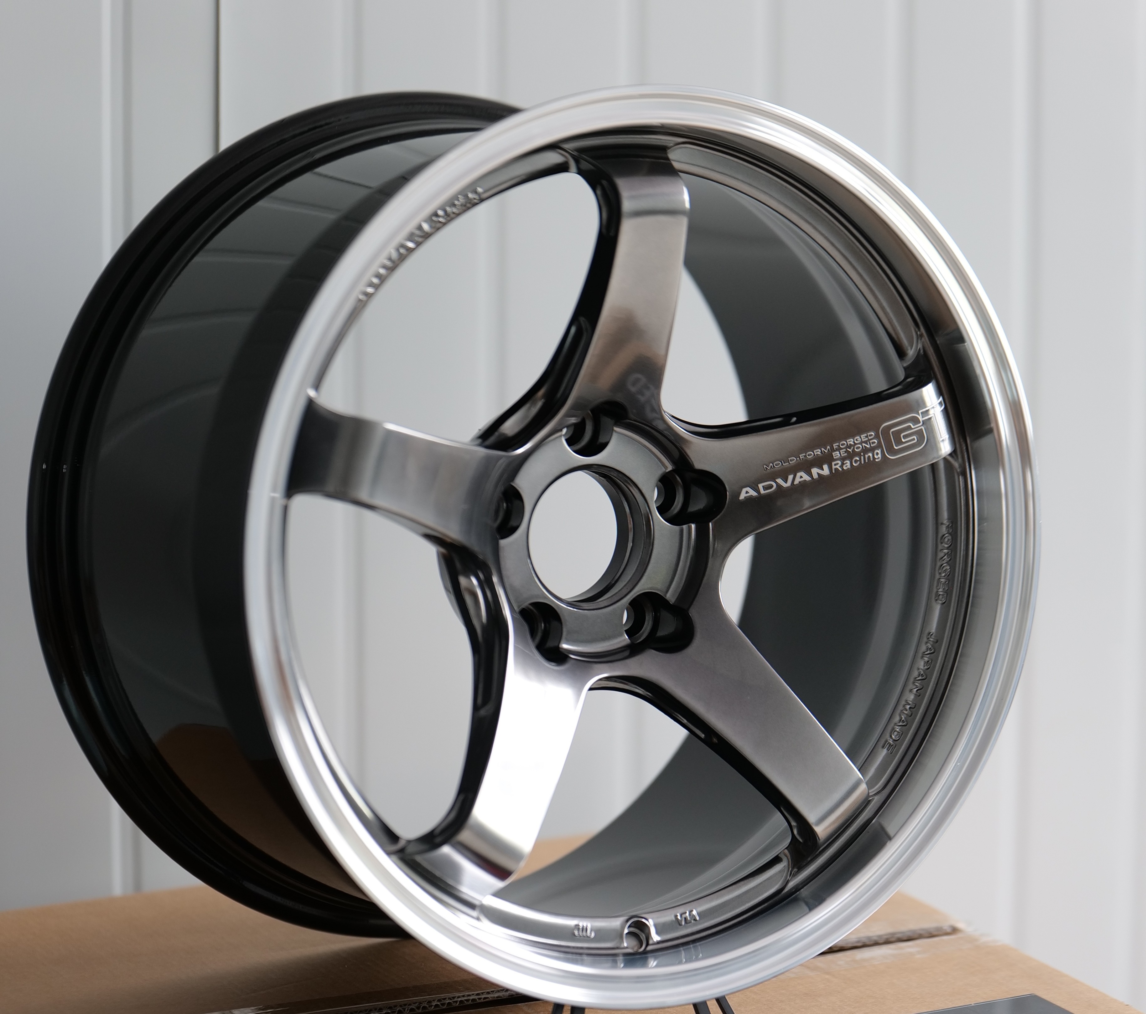Advan Racing GT Beyond 6061-T6 Aluminum Alloy Forged Wheels