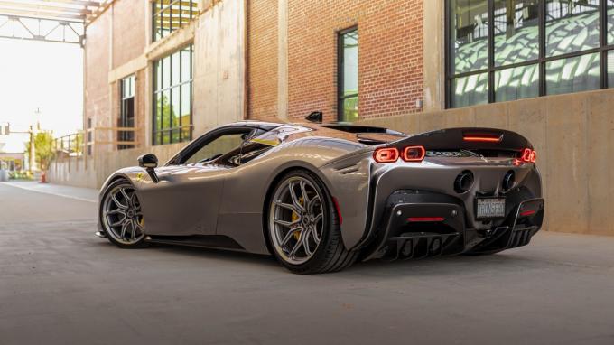 Custom Finishes 6061-T6 Ferrari Forged Wheels Concave Design